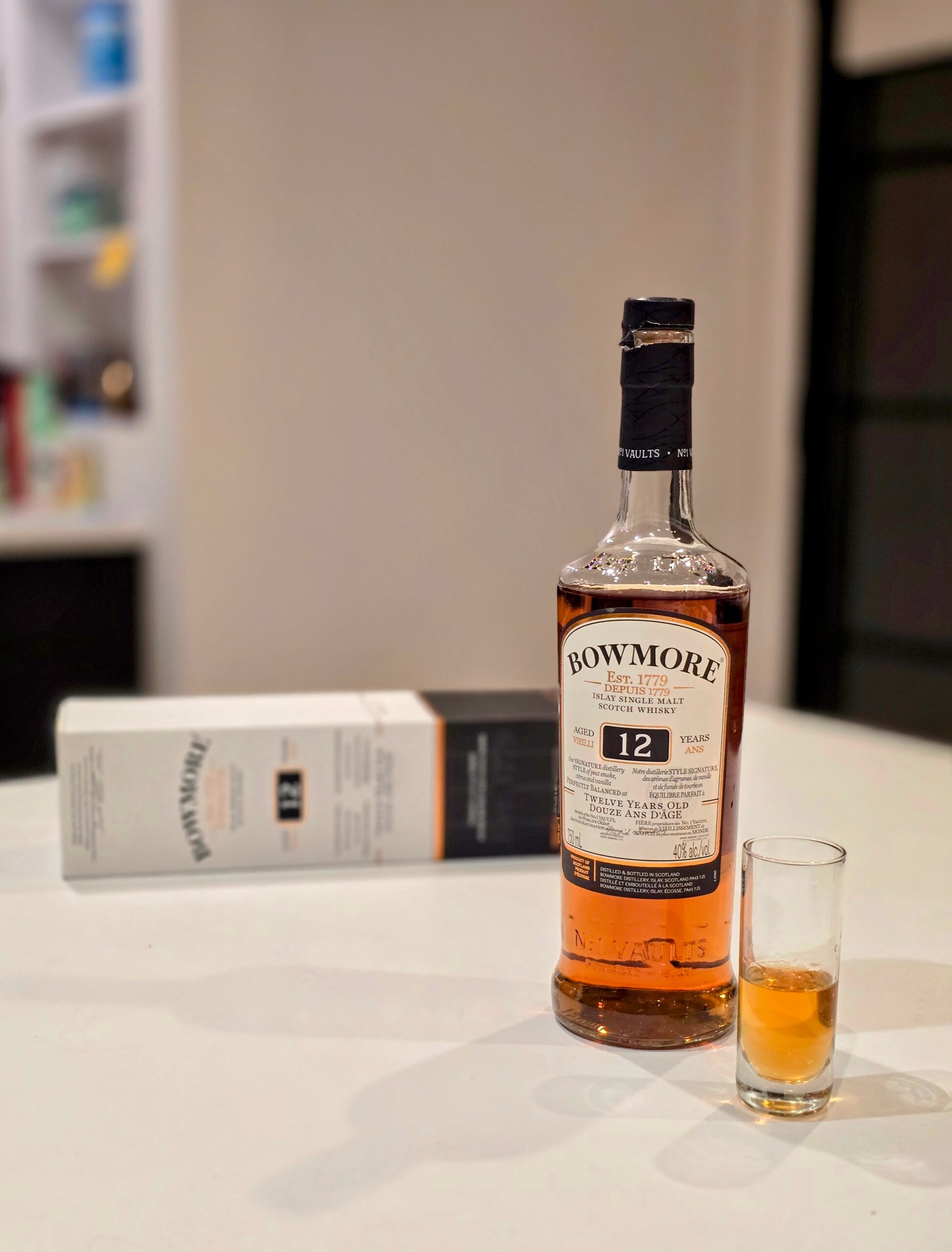 Bowmore 12 Year Old Review – A Gentle Introduction to Islay Smoke ...